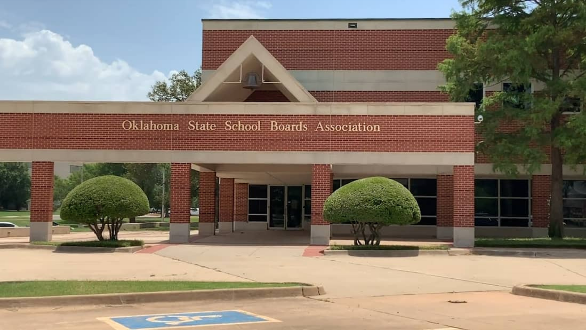 Oklahoma State School Boards Association offers teaching resources that ...